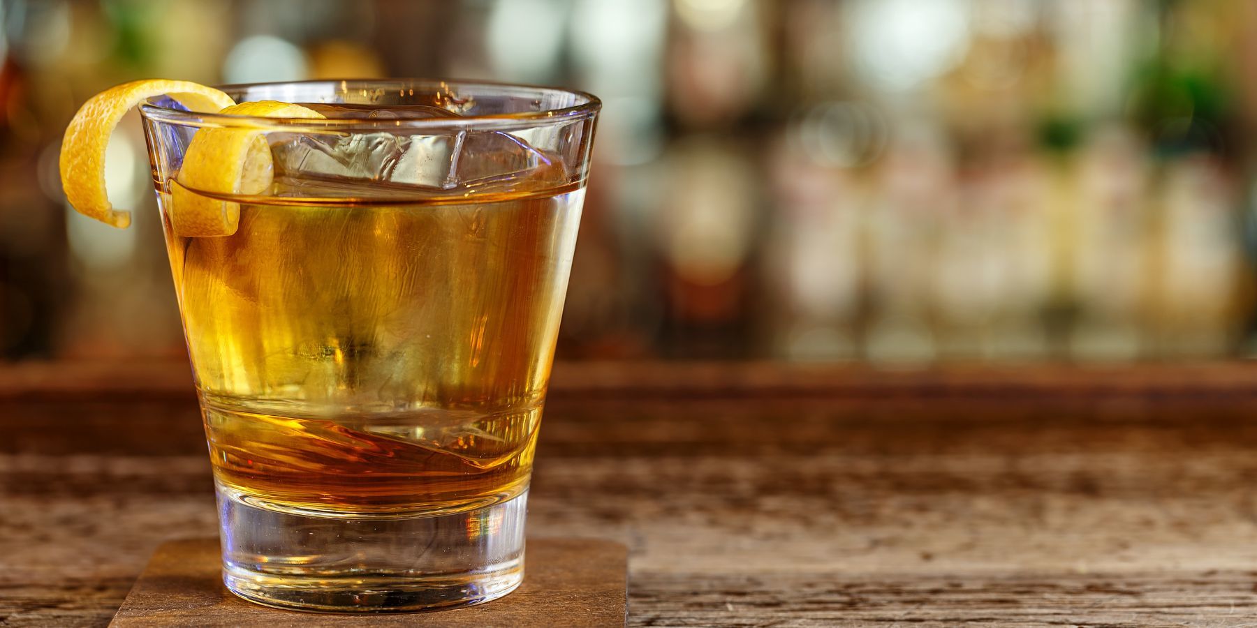 12 Best Whiskey Cocktails To Make At Home - The Mixer UK