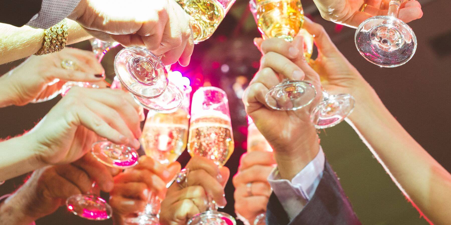 Simple Big Batch Wedding Cocktails - The Mixer