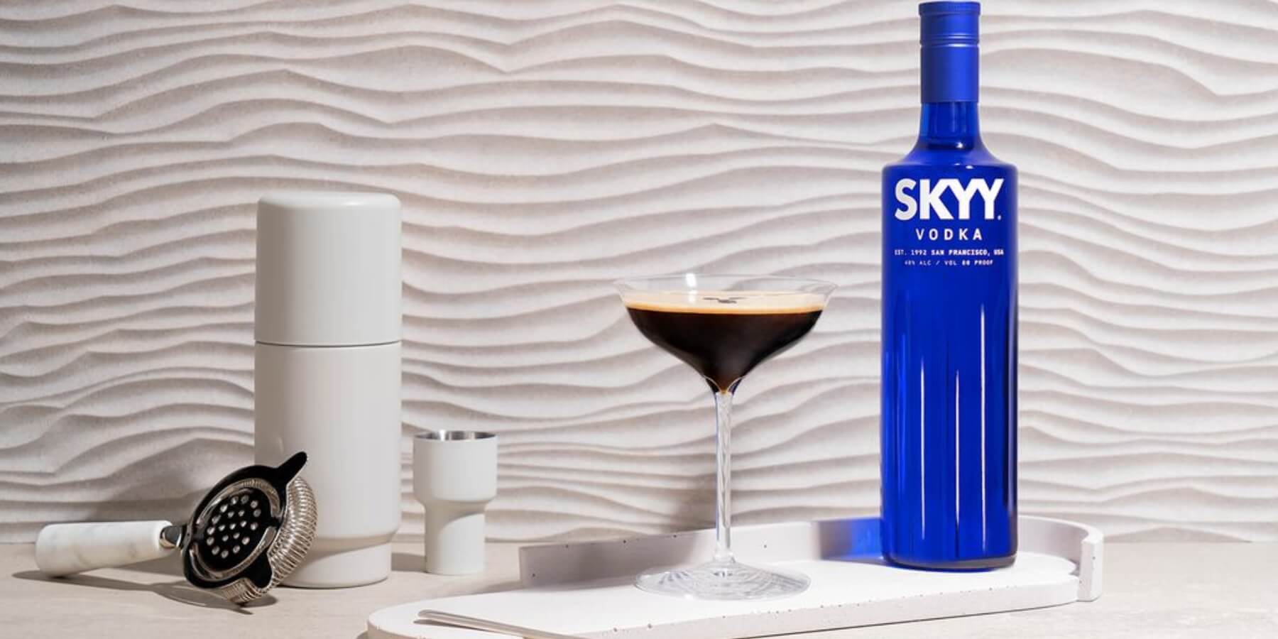 Try These 9 Amazing 90s Cocktails with SKYY Vodka