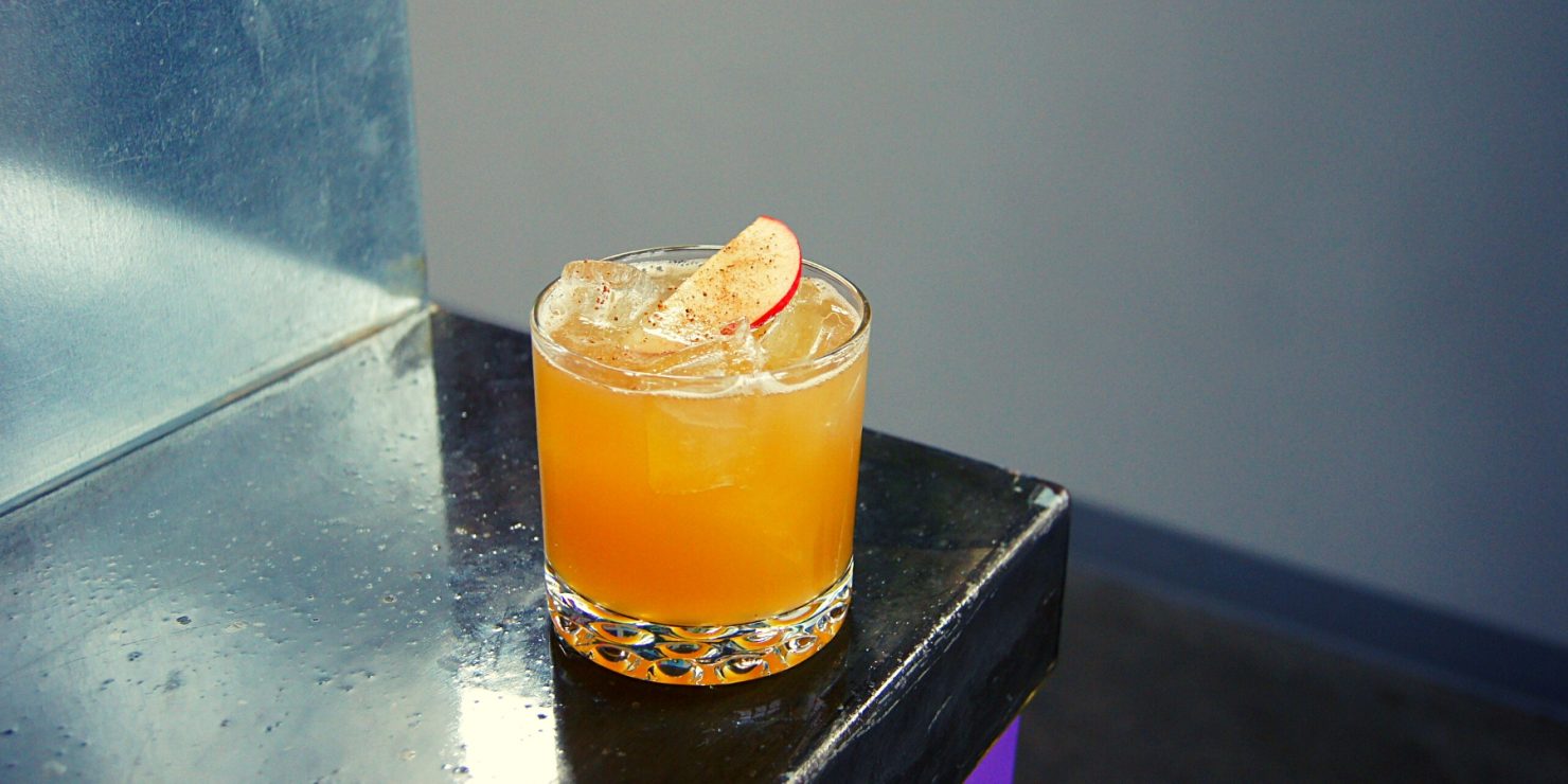 6 Quick & Easy Apple Cocktails to Try