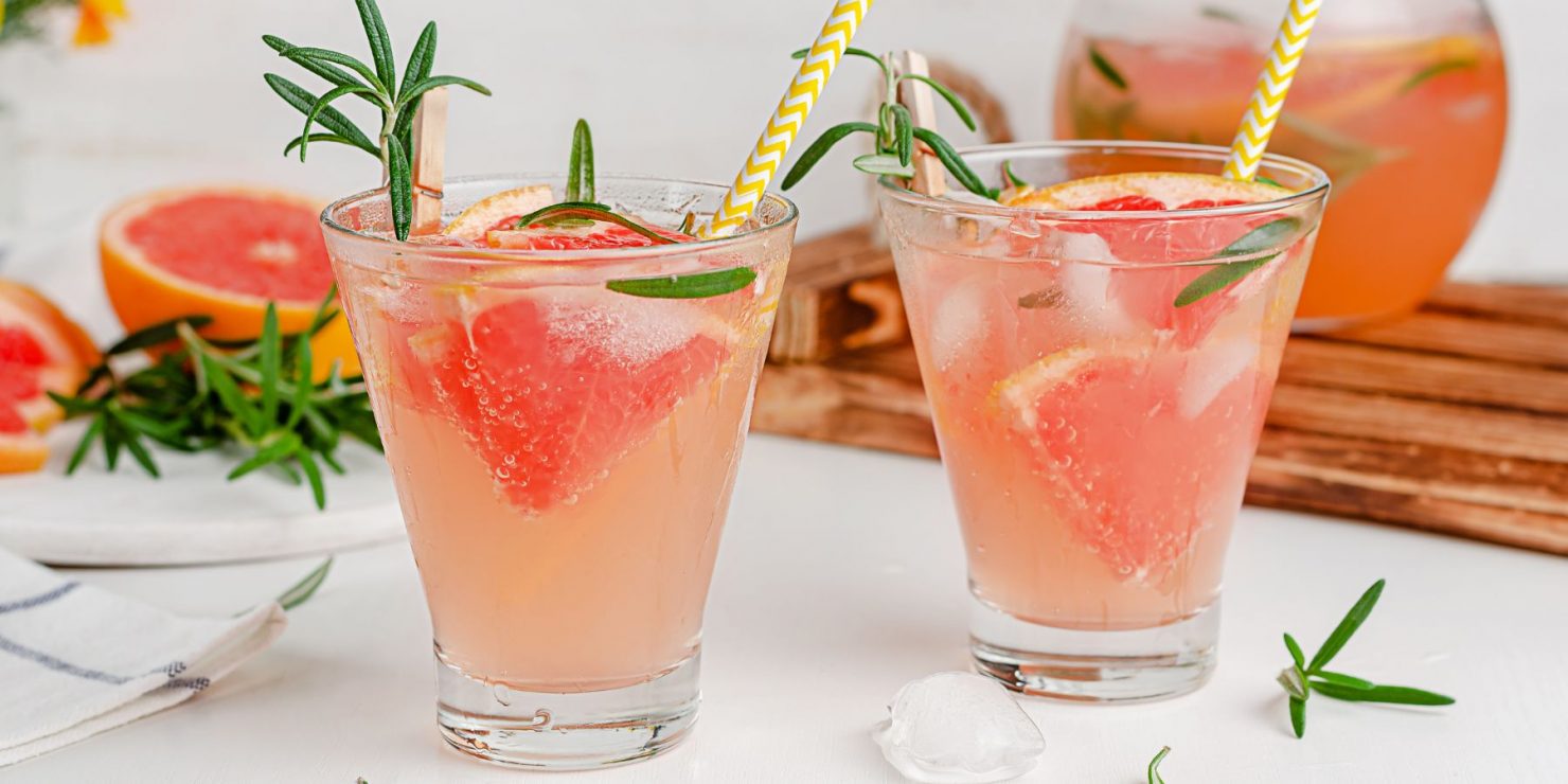 What To Mix With Rum (Easy 2-Ingredient Rum Cocktails)