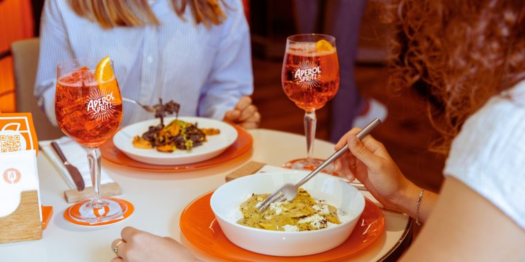 Venetian Aperitivo Hour: The Aperol Spritz Experience