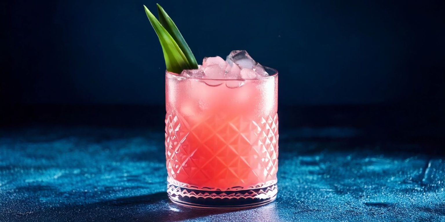 10 Best Guava Cocktail Drinks for a Tropical Twist